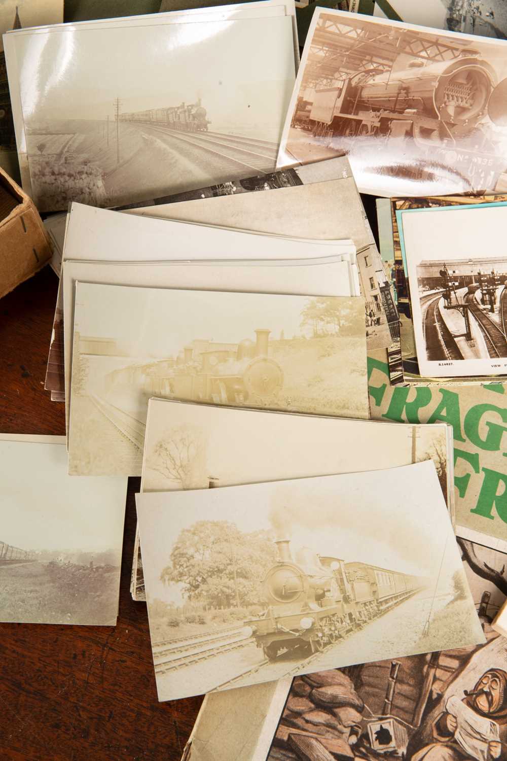 Lot 8 - A collection of postcards