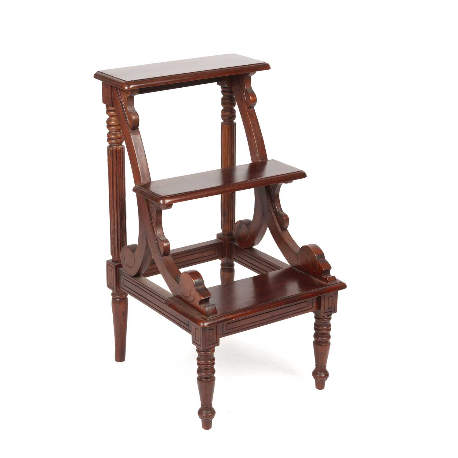 Lot 461 - A set of modern mahogany library steps with