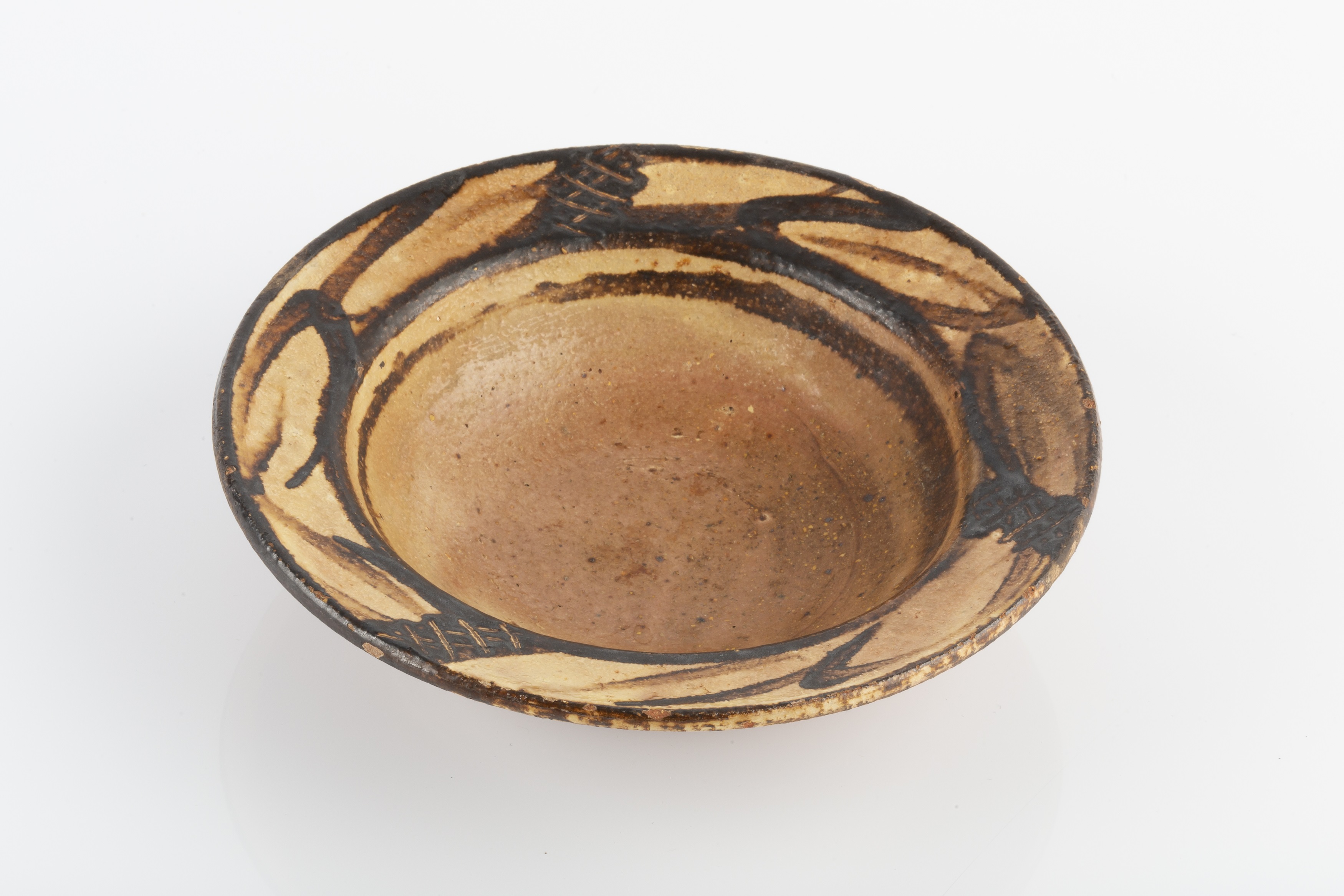 Lot 436 - Ray Finch (1914-2012) at Winchcombe Pottery